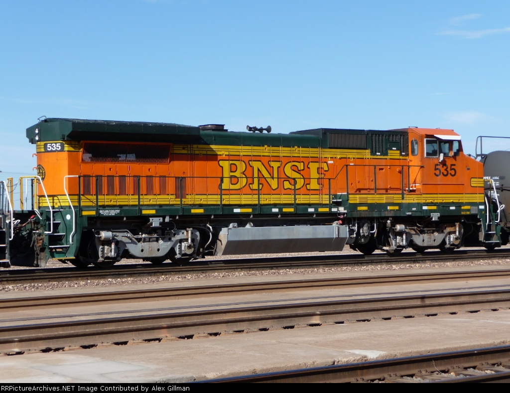 BNSF 535, Side Shot